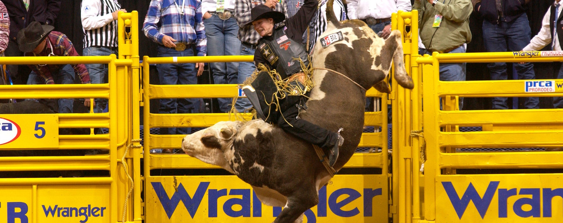 PRCA Xtreme Rodeo featuring Broncs & Bull Riders | Pinnacle Bank Arena